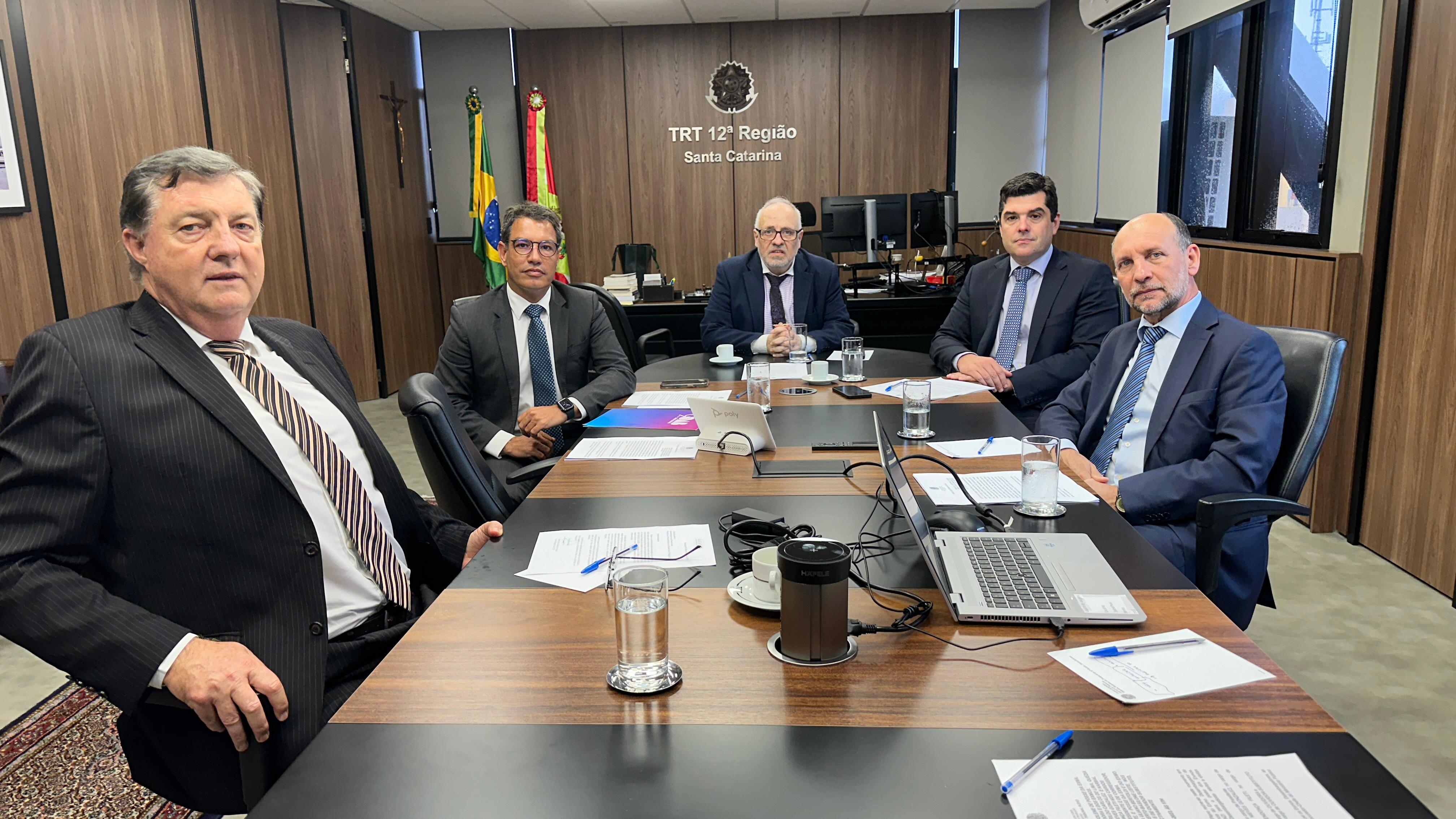 Pleno aprova resolução sobre sessões virtuais | Tribunal Regional do ... Pleno aprova resolução sobre sessões virtuais | Tribunal Regional do ...